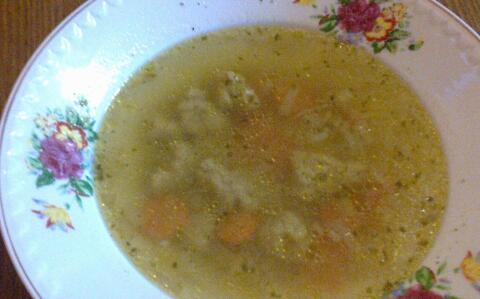 Májgombóc leves recept Nagy Anikó konyhájából - Receptneked.hu