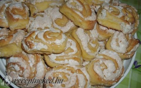 Kókuszos csiga recept Niethné Meggyesi Ildikó konyhájából - Receptneked.hu
