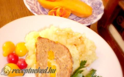Sütőtökkel és sajttal töltött fasírozott, hagymás burgonyával recept ...