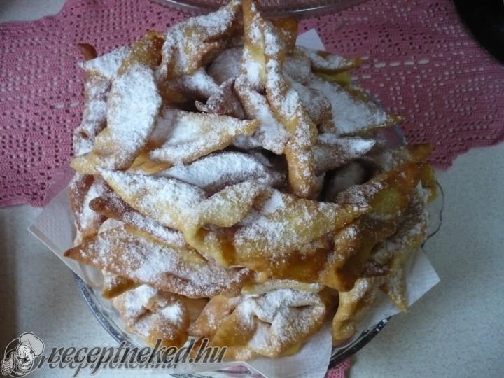 Csöröge fánk recept Marcsi konyhájából - Receptneked.hu