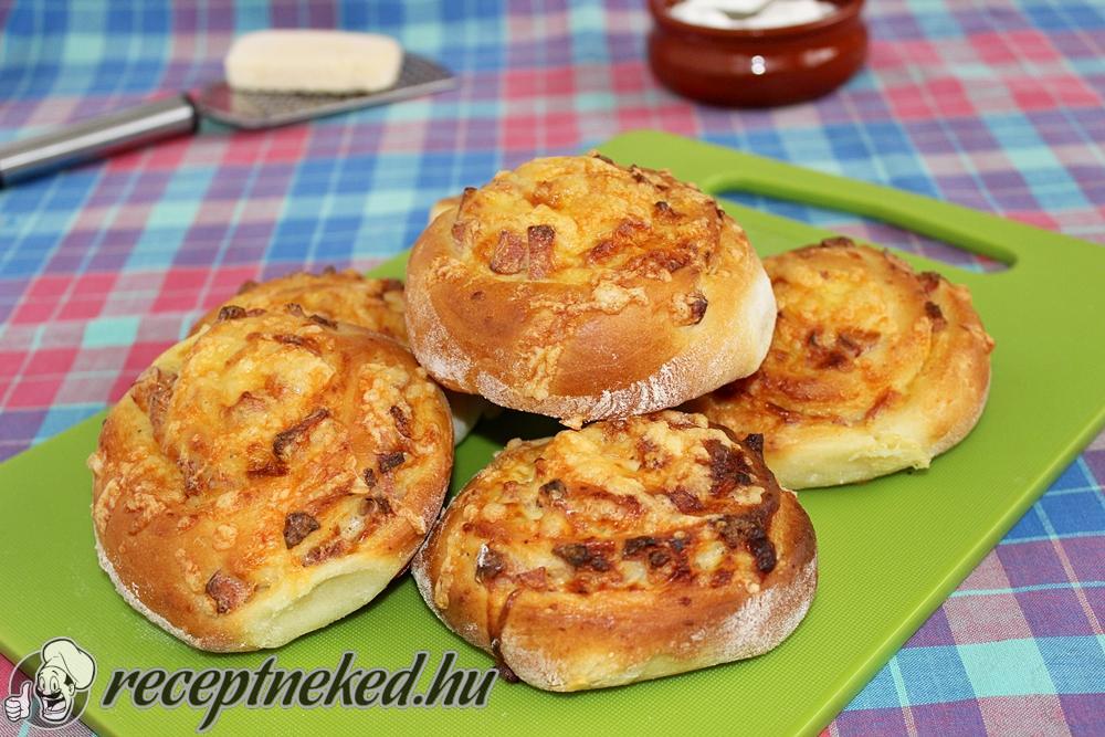 Sonkás-sajtos csiga recept KGizi konyhájából - Receptneked.hu