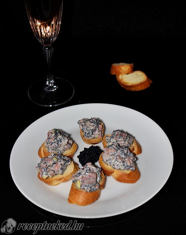 Lazac tatár recept KGizi konyhájából - Receptneked.hu