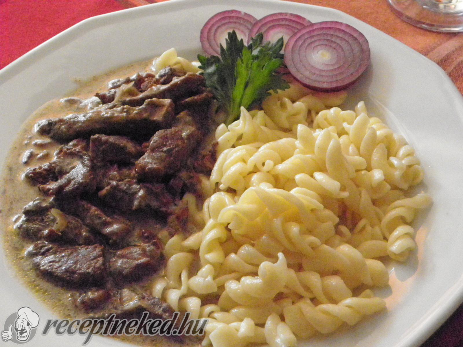 Borsos tokány recept LigetiK konyhájából - Receptneked.hu
