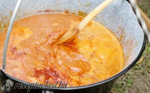 Tiszai halászlé recept Hajdu Istvan konyhájából - Receptneked.hu