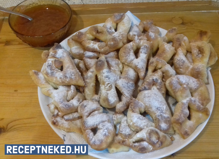 Forgácsfánk recept Szekeres Lajosné Klári konyhájából - Receptneked.hu