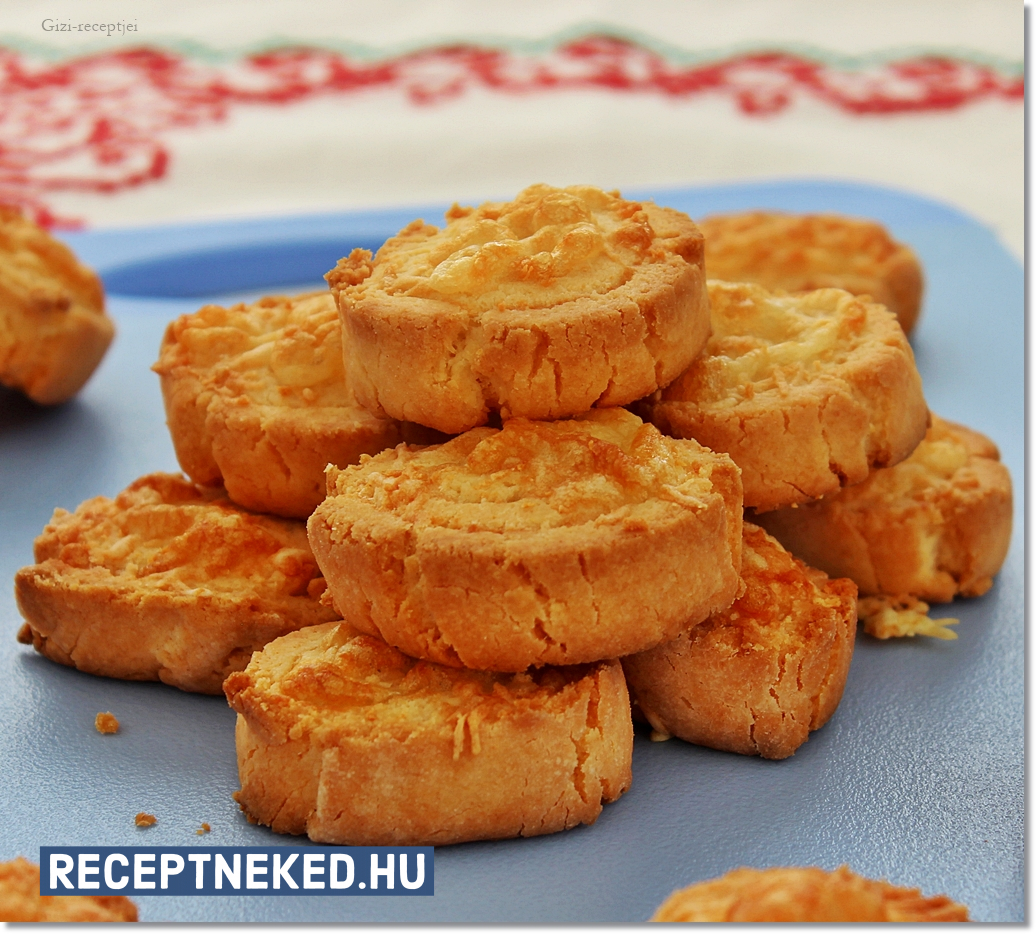 Gluténmentes sajtos csiga recept KGizi konyhájából - Receptneked.hu