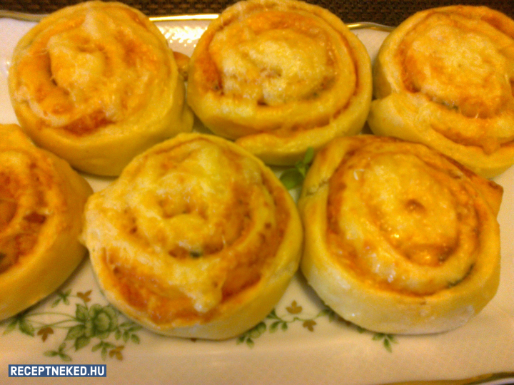 Pizzás csiga recept Kiss Mária konyhájából - Receptneked.hu
