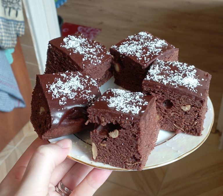 Pöttyös mézes recept Trarita konyhájából - Receptneked.hu