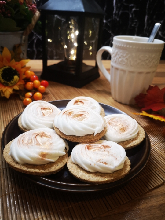 Édes, őszi kekszek recept Picipiros konyhájából - Receptneked.hu