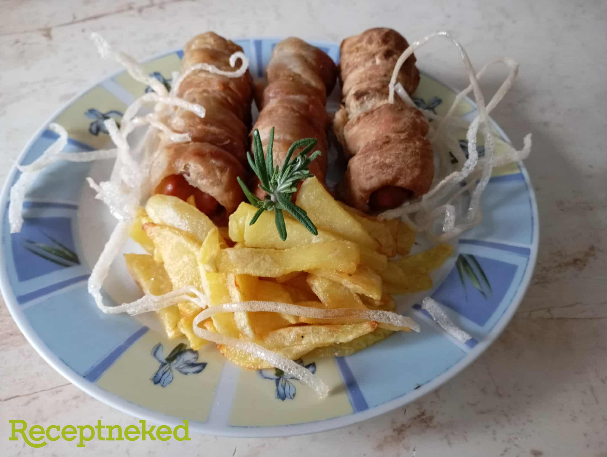 Virsli fűszeres tésztában recept Olgis konyhájából - Receptneked.hu
